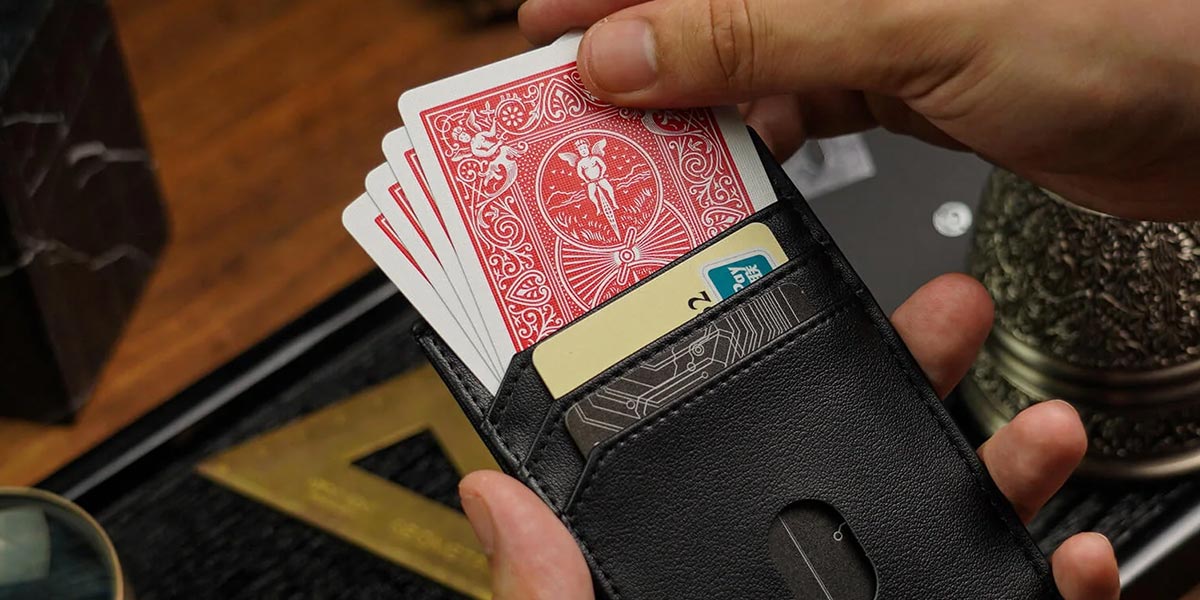 The Versatility of Magic Wallets: From Card Holders to Money Clips and ...