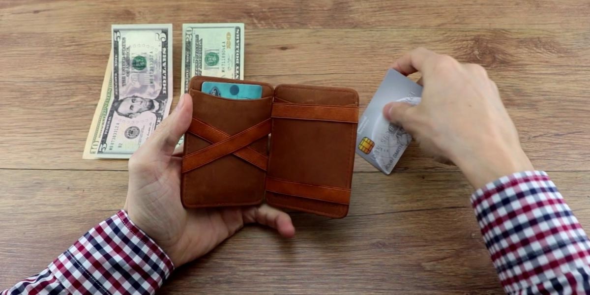 The Magic of Magic Wallets: A Modern Twist on a Classic Accessory ...